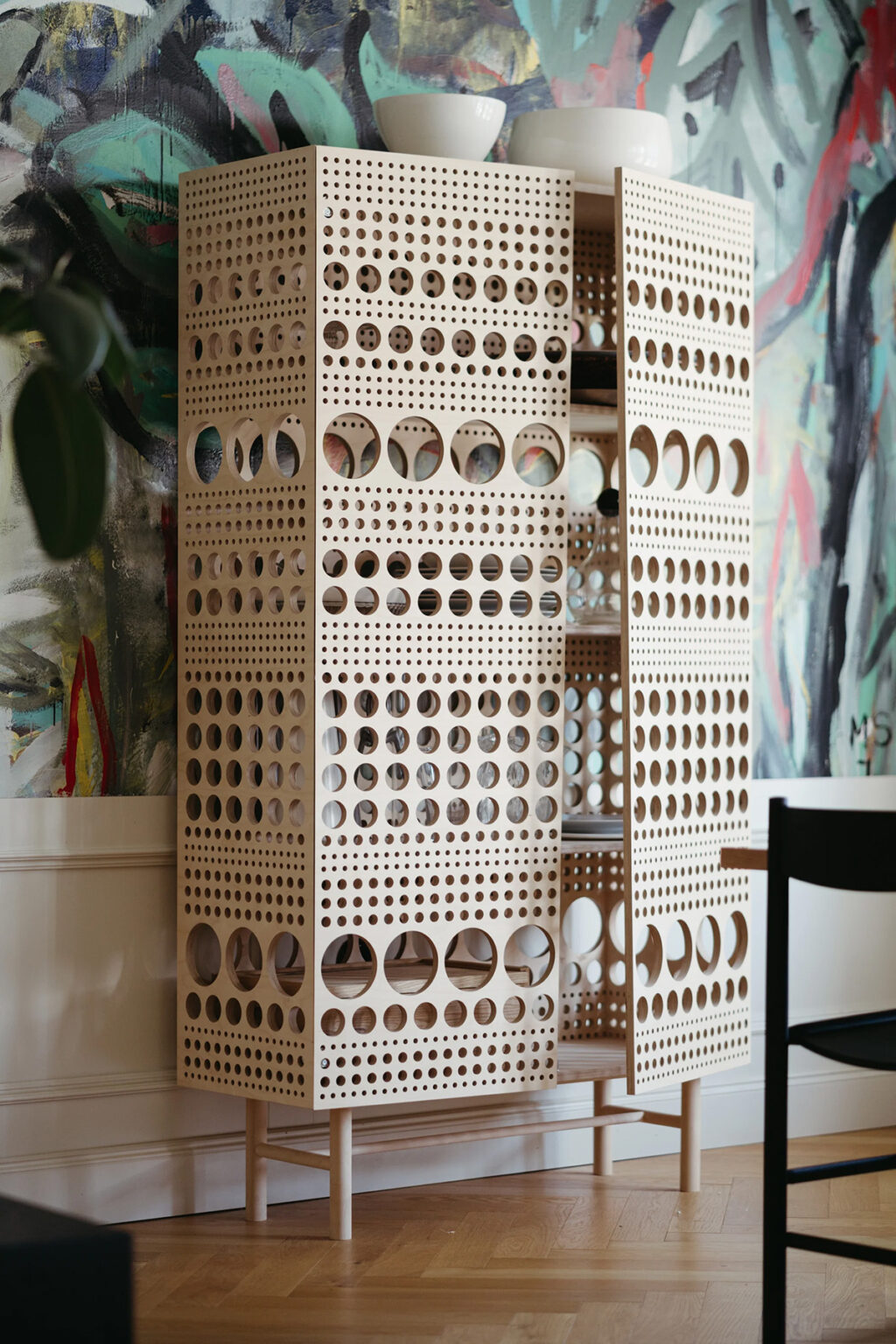 Laulu cabinet by Matti Klenell – Made by Choice - Scandinaviandesign.com