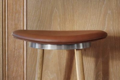 A very familiar & authentic stool, that adresses the need of everyday ...