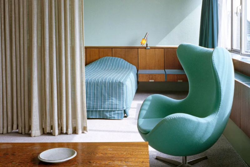 SAS Royal Hotel – A love story is an intuitive, playful and tactile ...