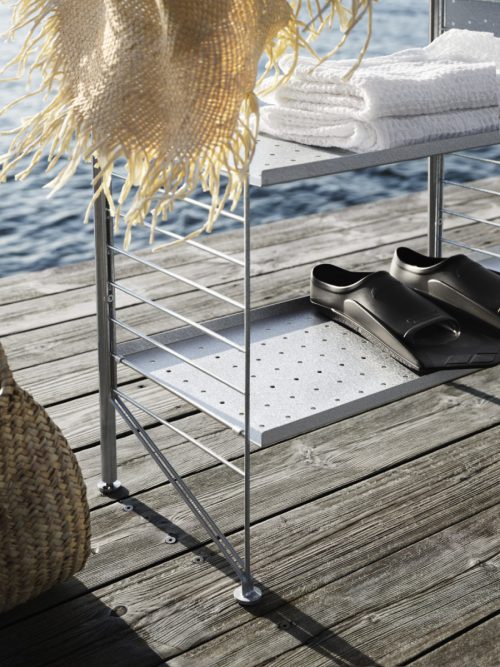 Metal Outdoor String System now stands on its own feet ...