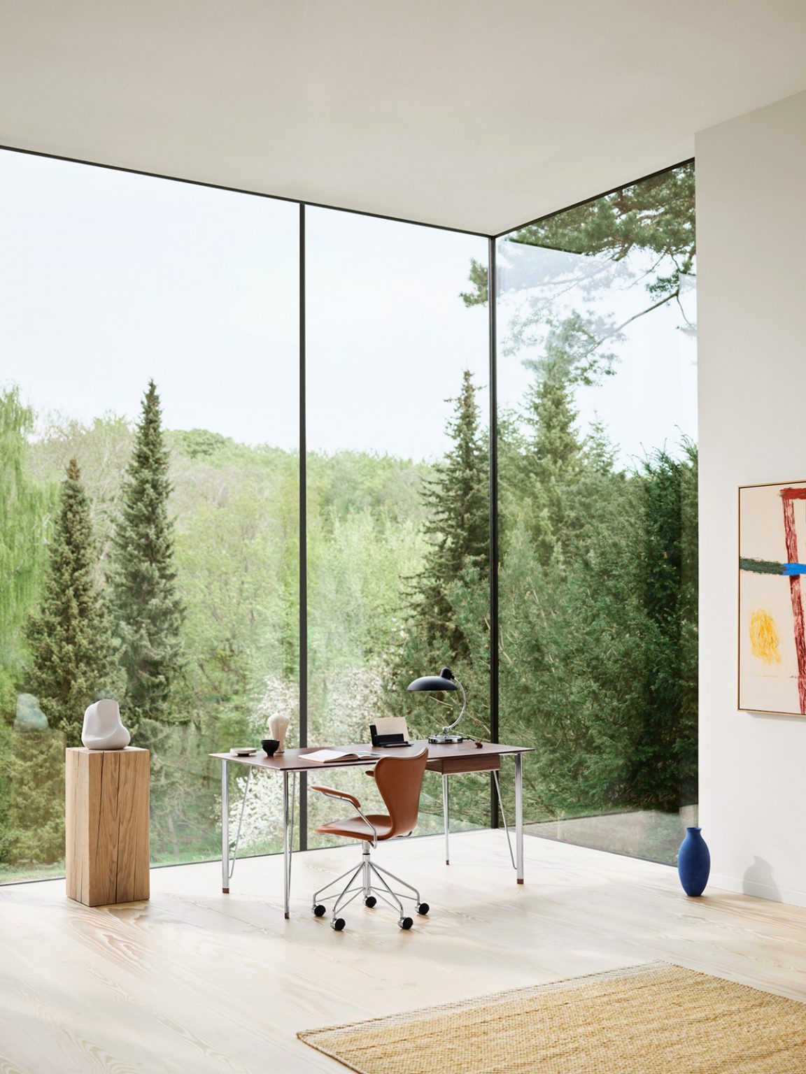 FH3605™ Writing Desk, the table leg by Arne Jacobsen in 1955 – Fritz ...