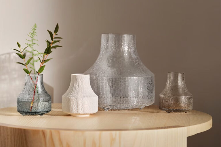 Iittala expands The Ultima Thule collection with vases to celebrate its ...