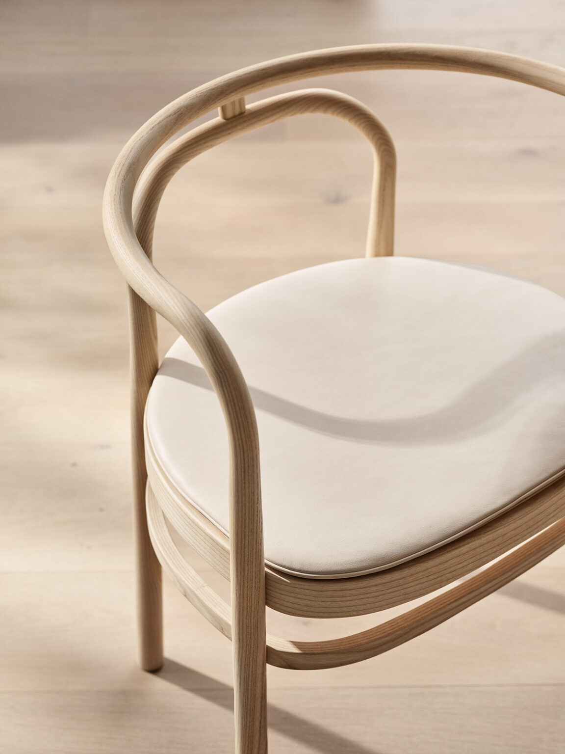 Fritz Hansen Presents Poul Kjærholm's PK15 Chair: A Woodworking ...