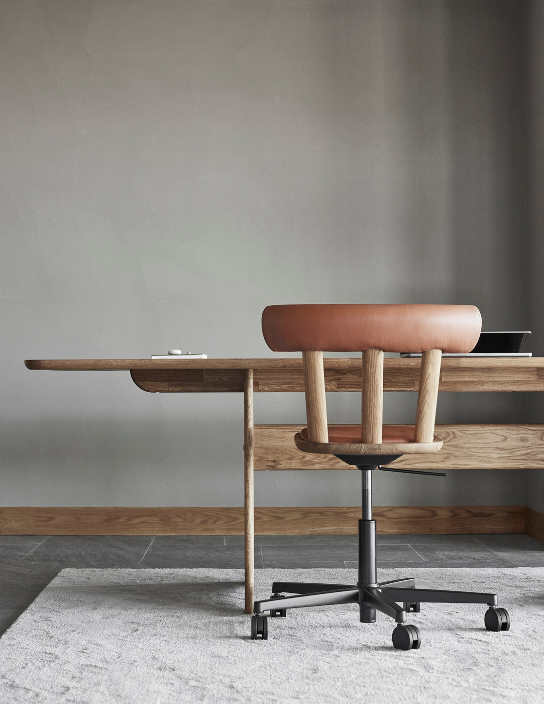 Alt collection: a series of customizable chairs with interchangeable ...