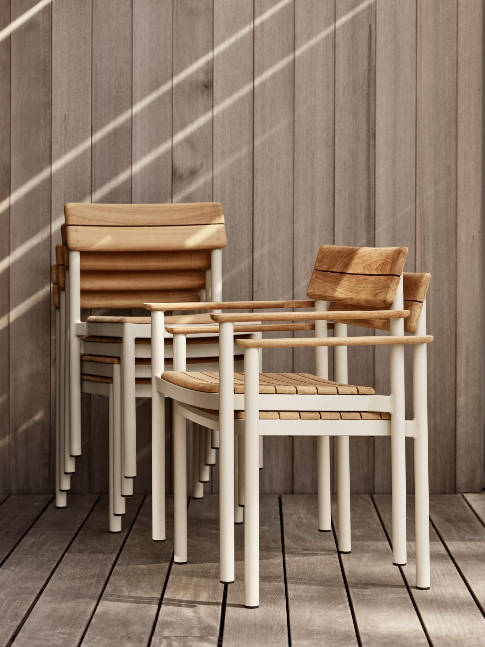 The Pelagus series expands with four new tables, stackable counter and ...