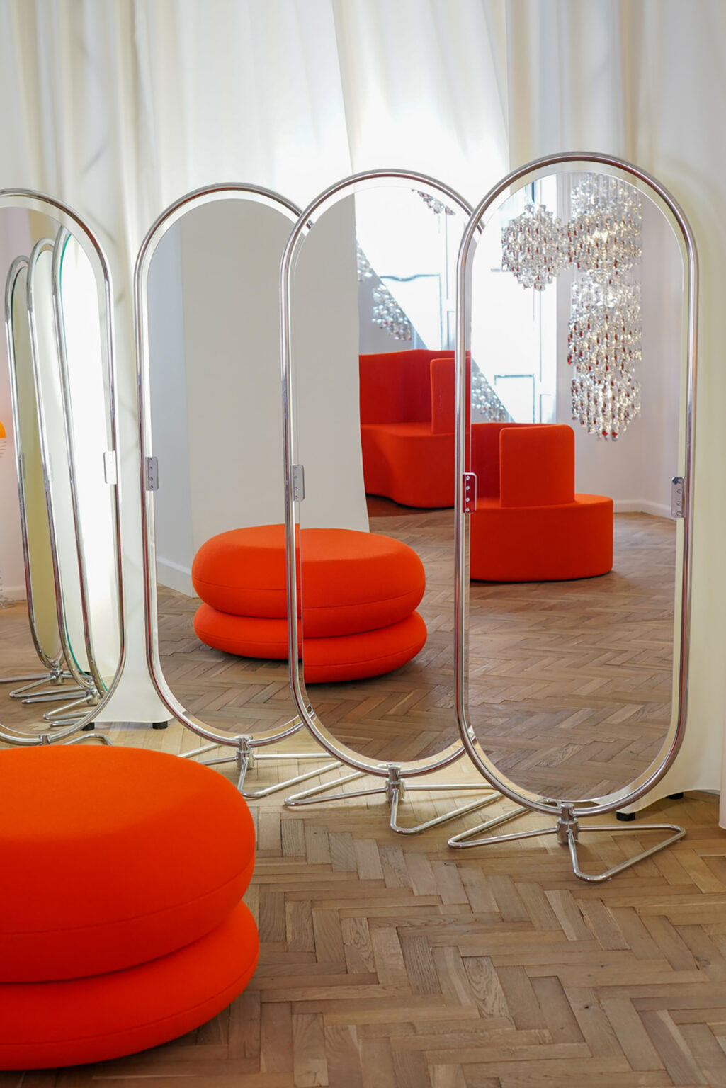 Easy Series chair, sofa and pouf one of Verner Panton’s most eye ...