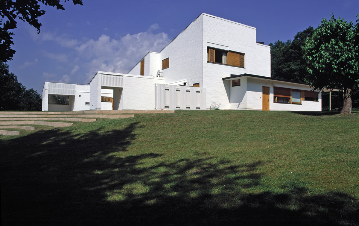 Artek and Paul Smith present a new collection of reimagined Aalto ...